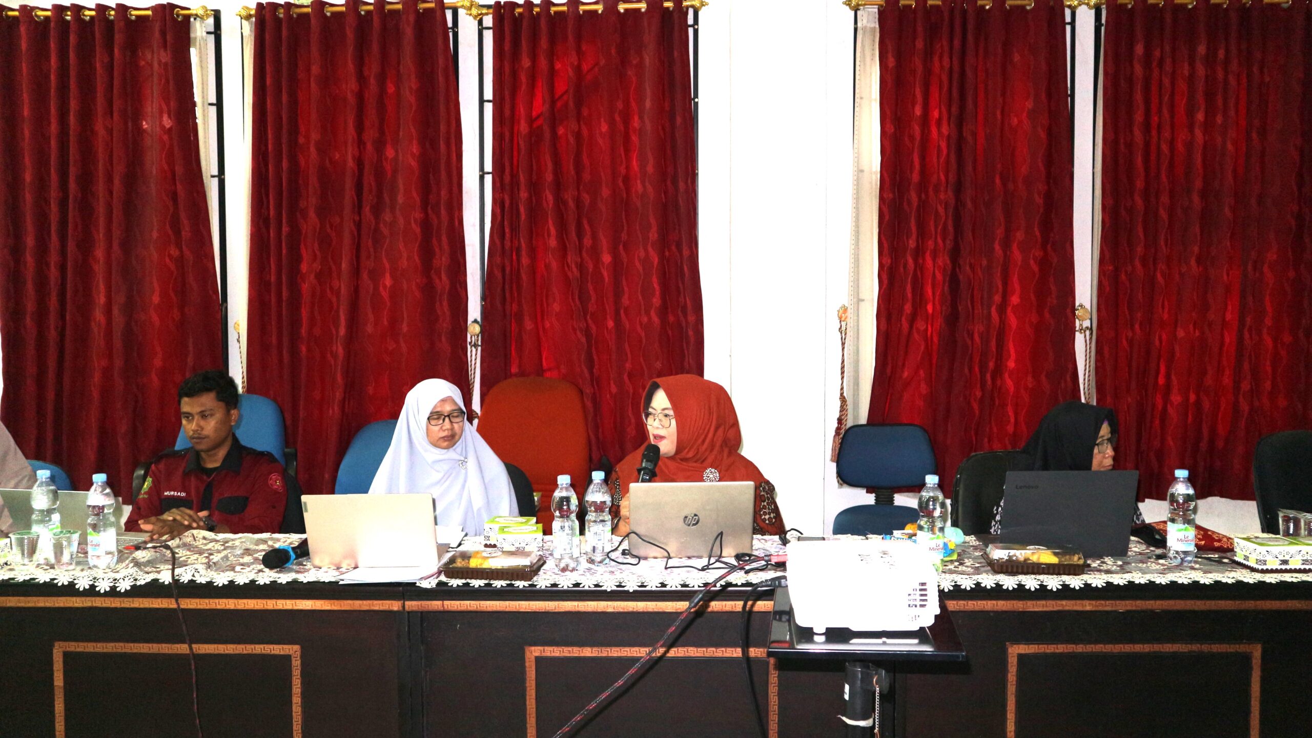 FEIS Gelar Kegiatan Good University Governance, Hadirkan Dr. Linna ...